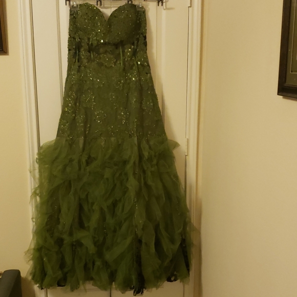 Milano Formals | Dresses | Formal Gown | Poshmark
